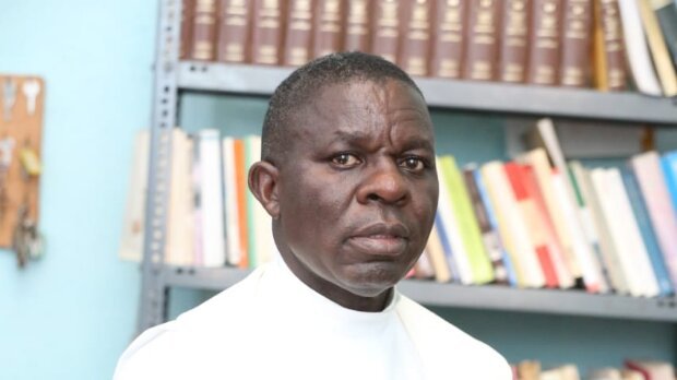 Padre Firmino David é o novo bispo da Diocese do Sumbe - Embassy of the ...